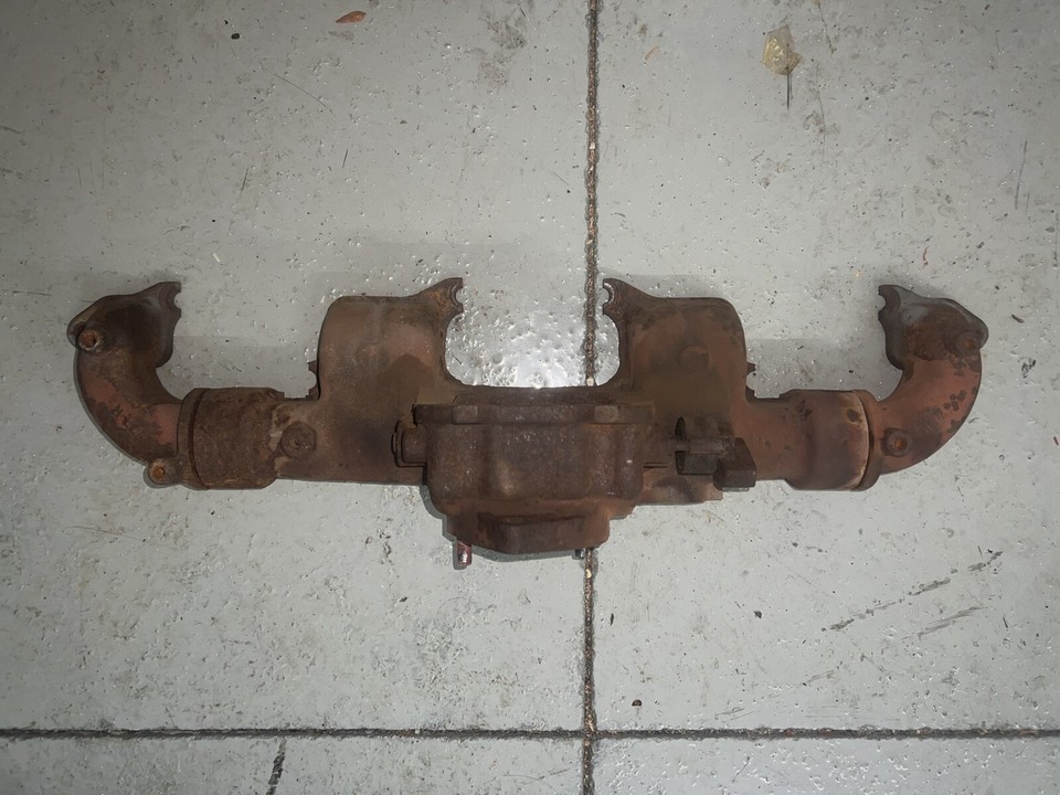Toyota FJ40 2F Exhaust Manifold | OE | Toyota