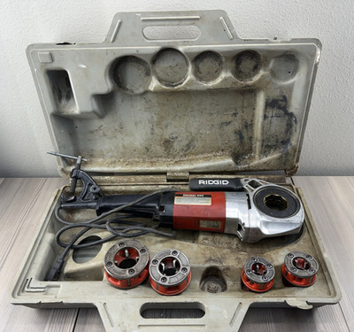 RIDGID 600 Power Drive Pipe Threader With Support Arm, 4 Dies And Case ...