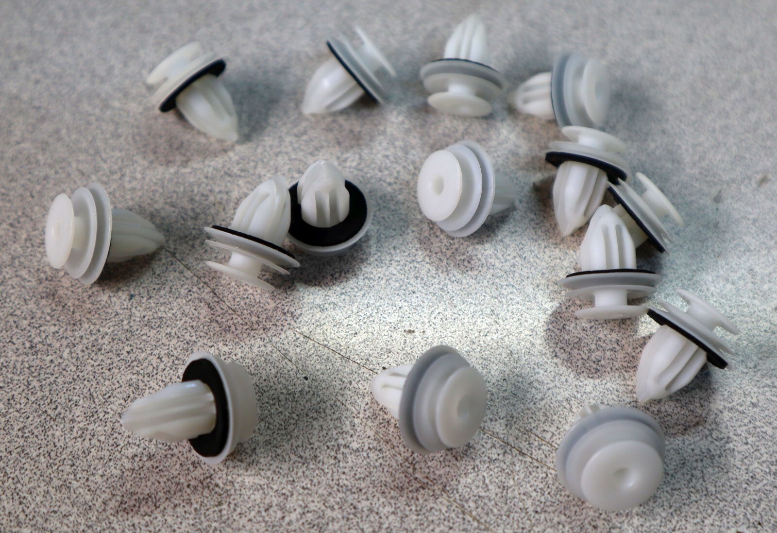 For Toyota Door Trim panel retainers clips fasteners 90467-A0005 15 ...