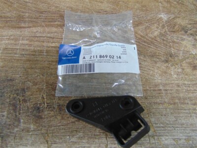 Brand New Headlamp Washer Nozzle Bracket Genuine Mercedes W211 ...