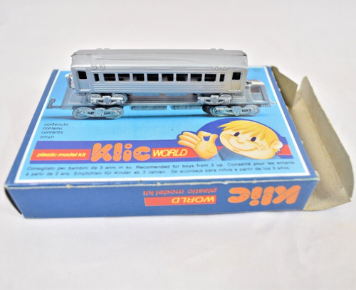 MAQUETTE VOITURE VOYAGEUR KLIC WORLD ART. NR. 101 PLASTIC MODEL KIT ...