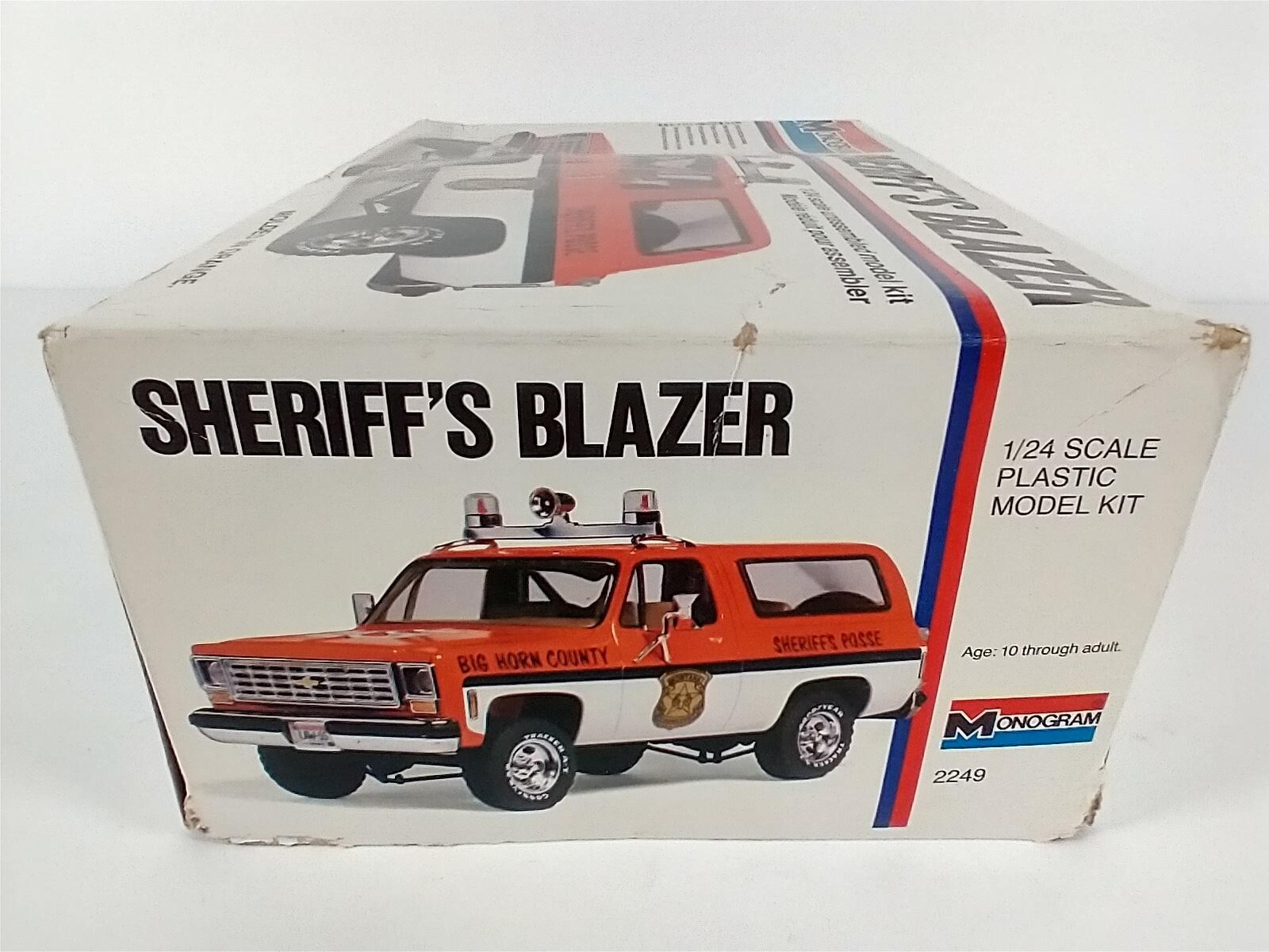 Sheriff's Blazer Chevrolet K-5 4x4 Blazer Monogram 1:24 Model Kit ...