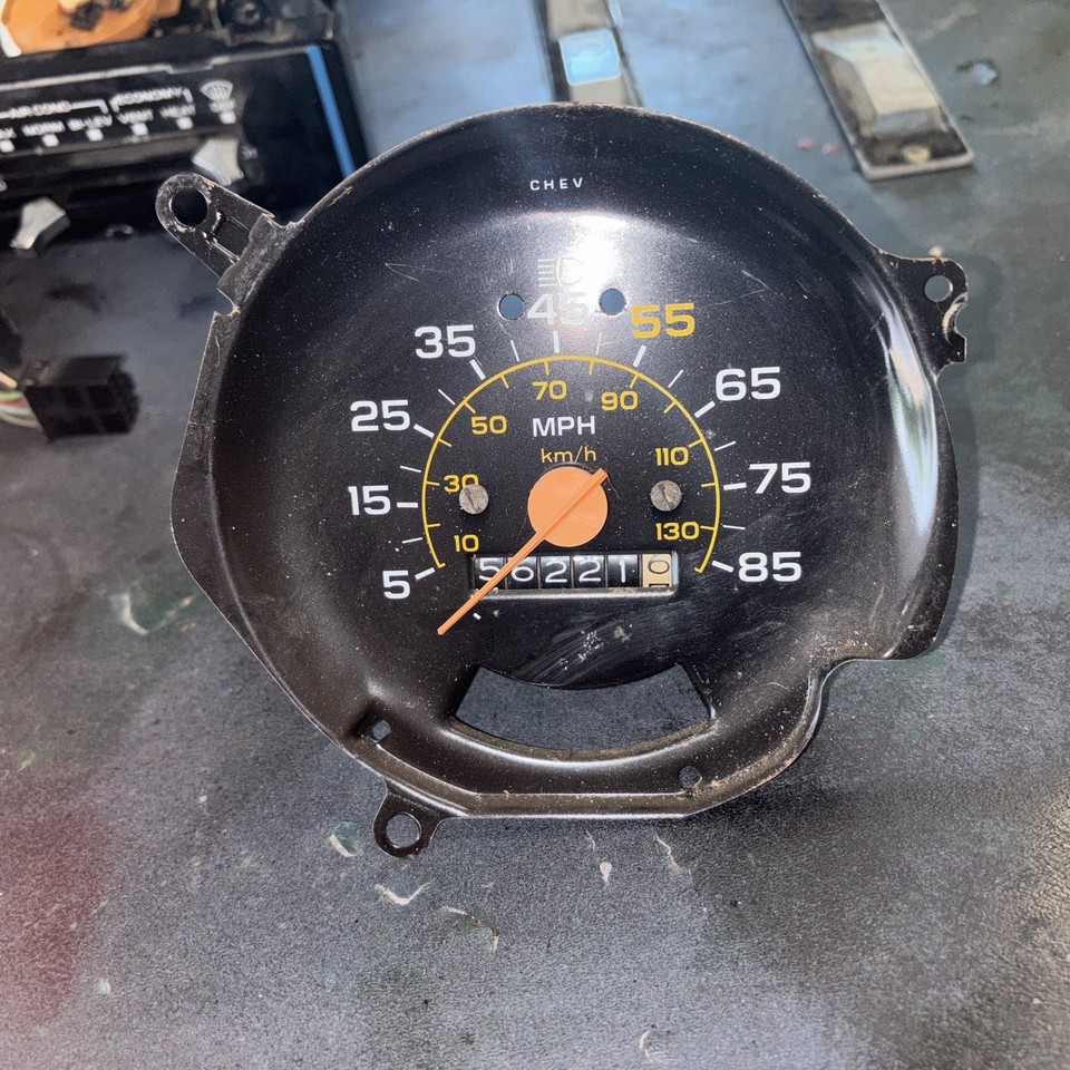 73-87 Chevy GMC Truck OEM GM Instrument Cluster Speedo Speedometer 81 ...