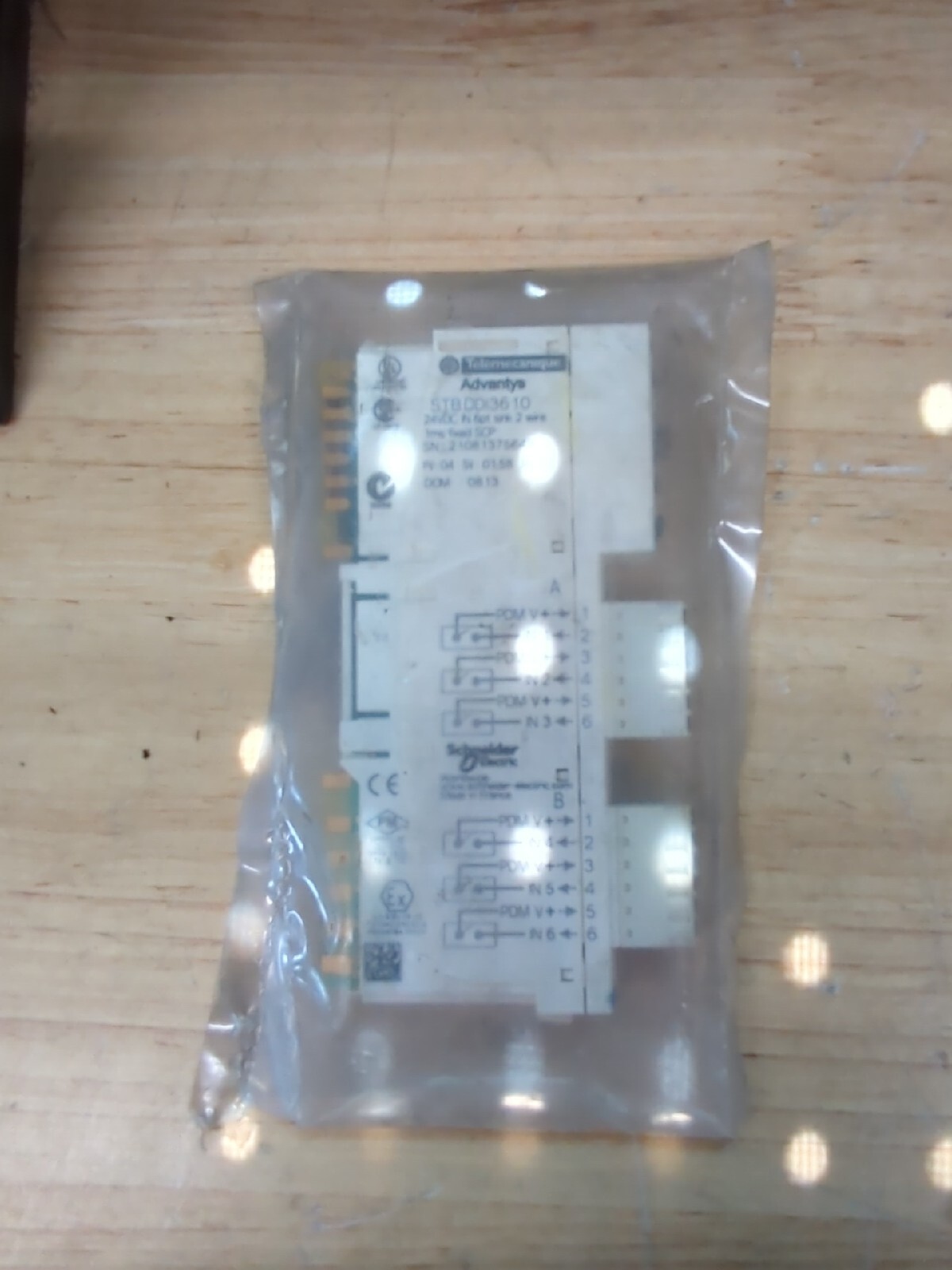 Telemcanique STBDDI3610 Advantys 24vdc in 6pt Schneider Module for sale ...