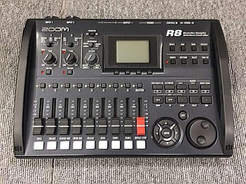Zoom R8 Multitrack Digital Recorder MTR - Excellent Condition from ...