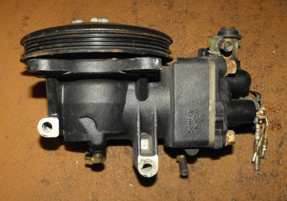 OEM Mercury 2.5L DFI OPTIMAX Air Compressor ASSY PN 8M0060053 Fits 1998 ...