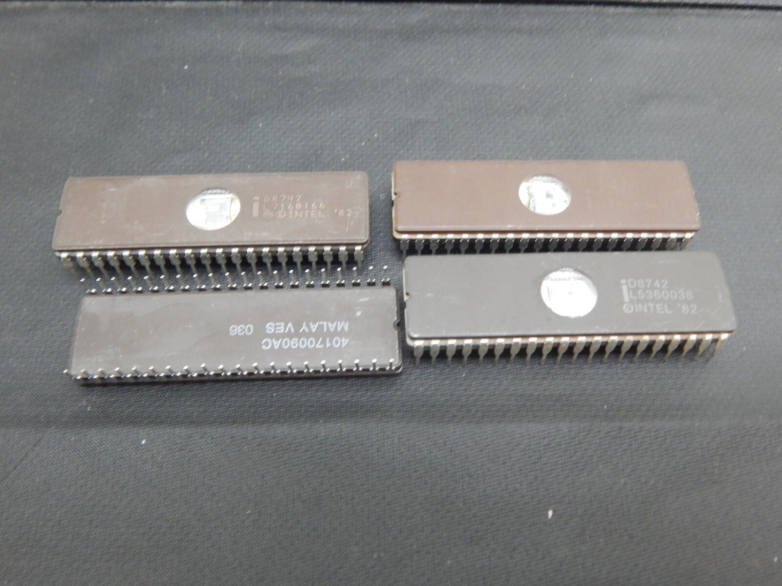 Intel D8742 Universal Peripheral Interface - LOT OF 4 IC'S - USA FAST ...