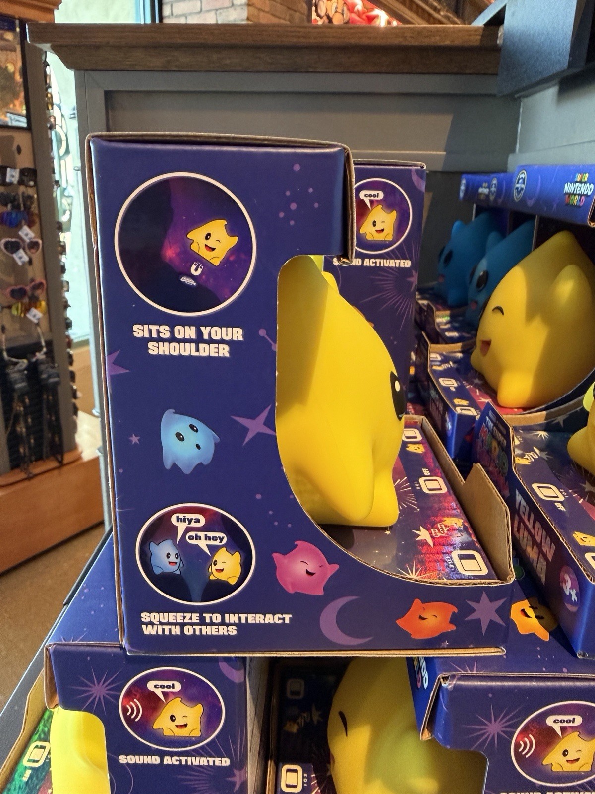 Universal Epic Nintendo World Mario Galaxy Luma Shoulder Pal, Yellow
