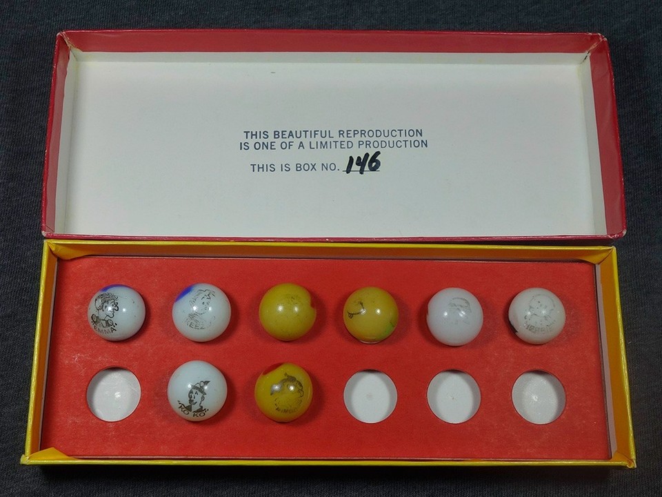 PELTIER GLASS REPRODUCTION COMIC BOX w/ ANTIQUE COMIC MARBLES | eBay