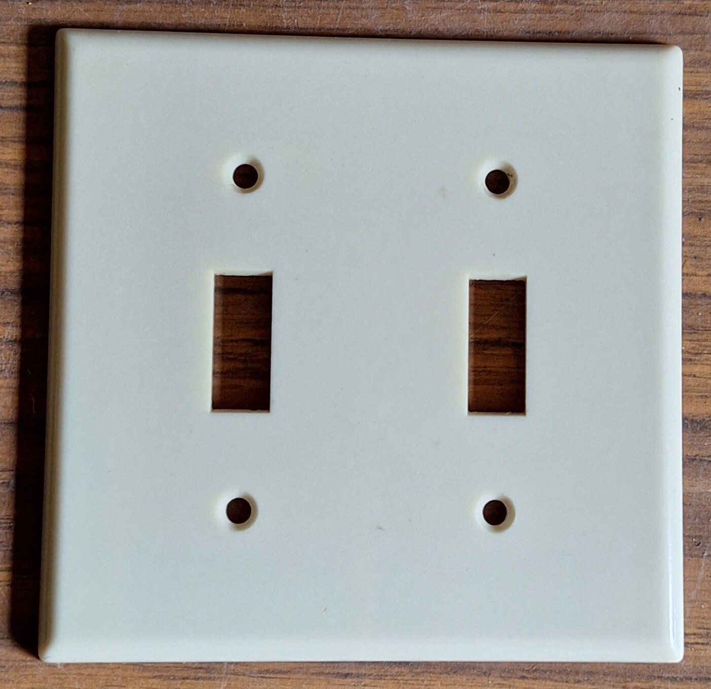 Leviton 2-Gang Smooth Off-white Bakelite Switch Wall Plate Box Cover 1 ...