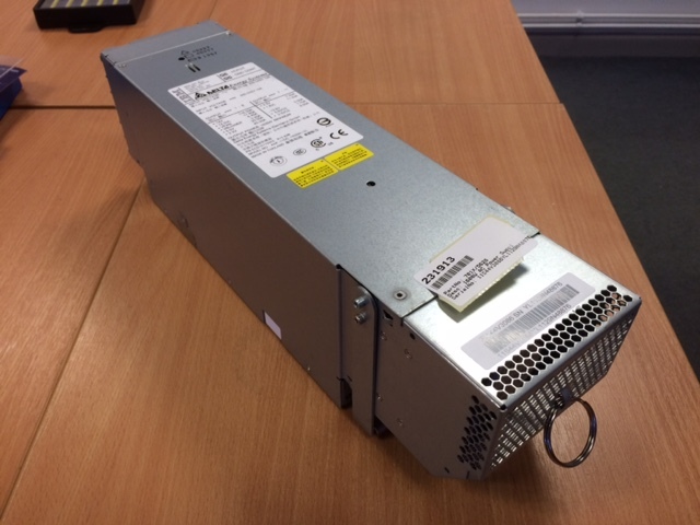 IBM 5628 Power Sup 44V3086 74Y7338 42R8010 44V7309 74Y6220 00E7435 ...