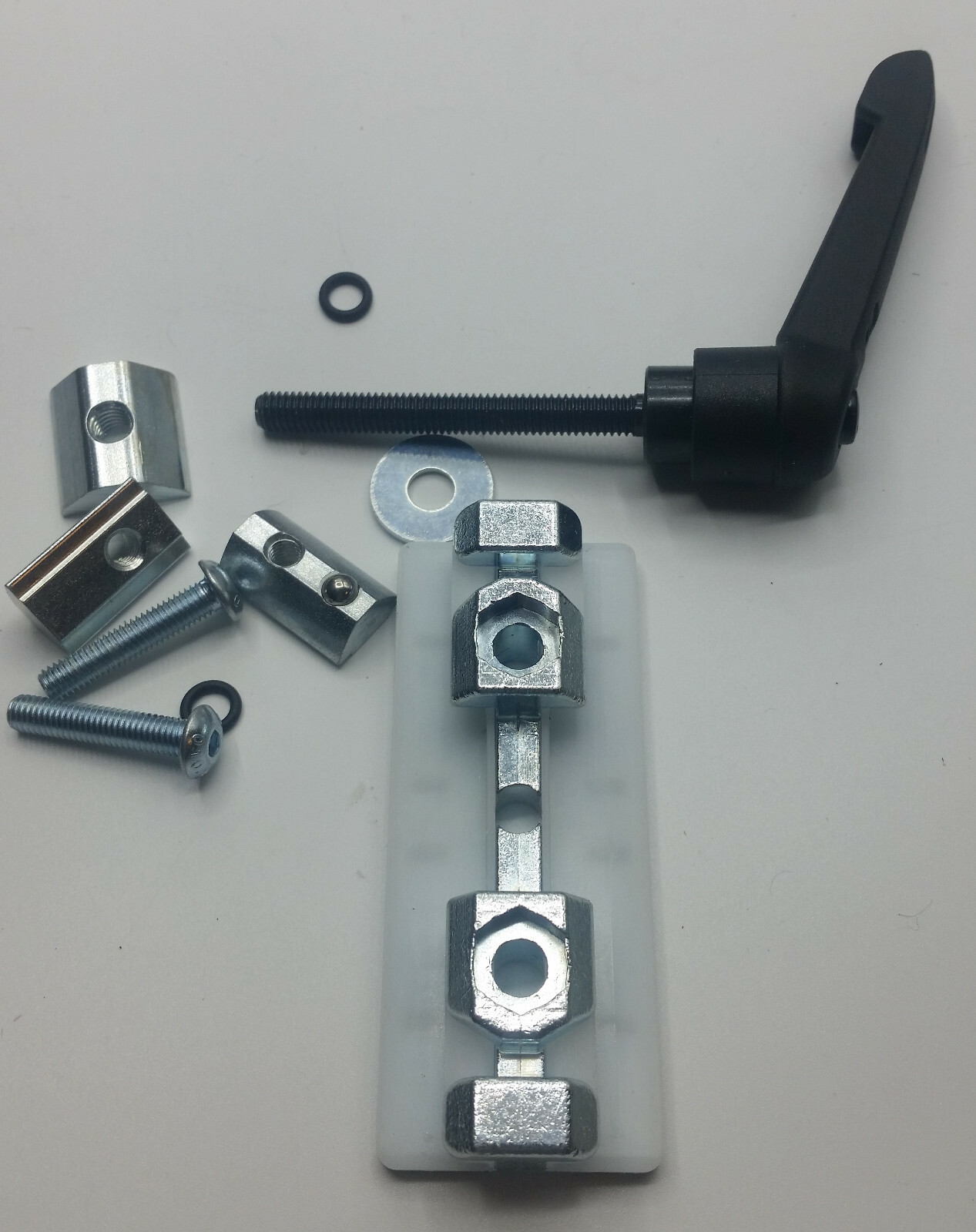 Profilgleiter, Gleiter für Aluprofil Nut 8 Typ I mit Klemmhebel | eBay.de