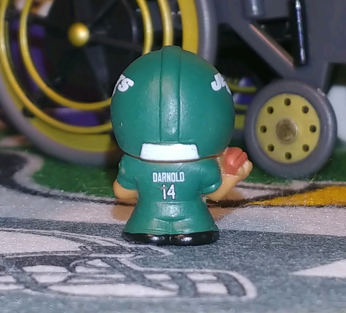 2019 NFL Series 8 Teenymates New York Jets QB Sam Darnold color rush ...