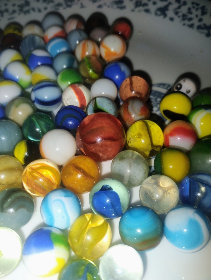 LOOK REAL CLOSE AT THESE MARBLES APPR.100 MIX.MOST 8.2-N.M. VINTAGE ...