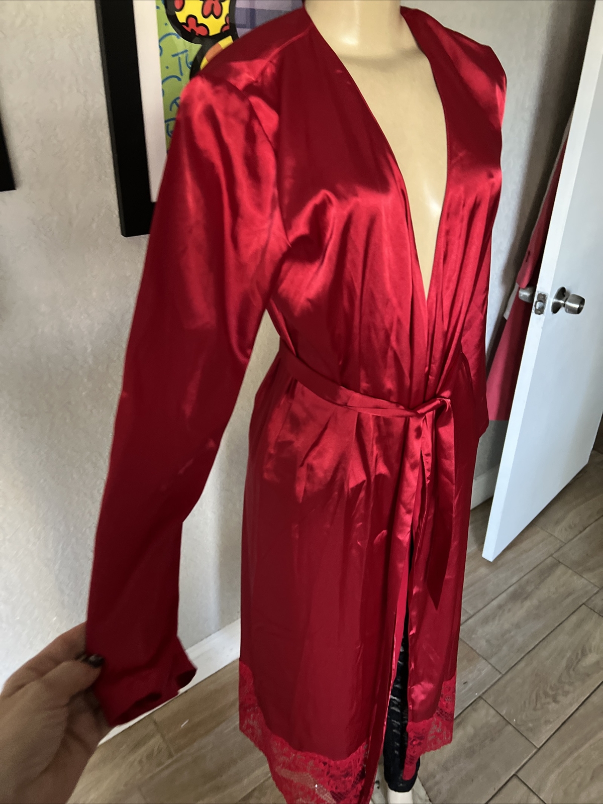 FRILLY La Senza Robe Red Cutout Back and Lace Trim S… - Gem