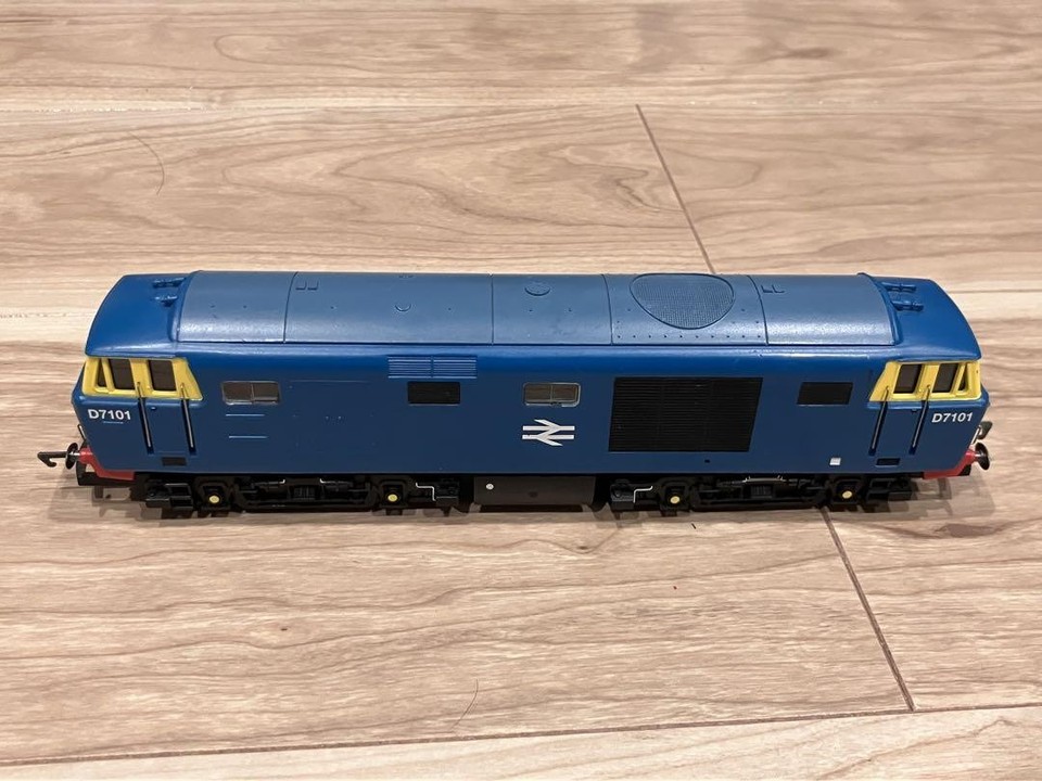 Hornby Thomas The Tank Engine Oo Gauge Diesel D7101 Bear Model Railway ...