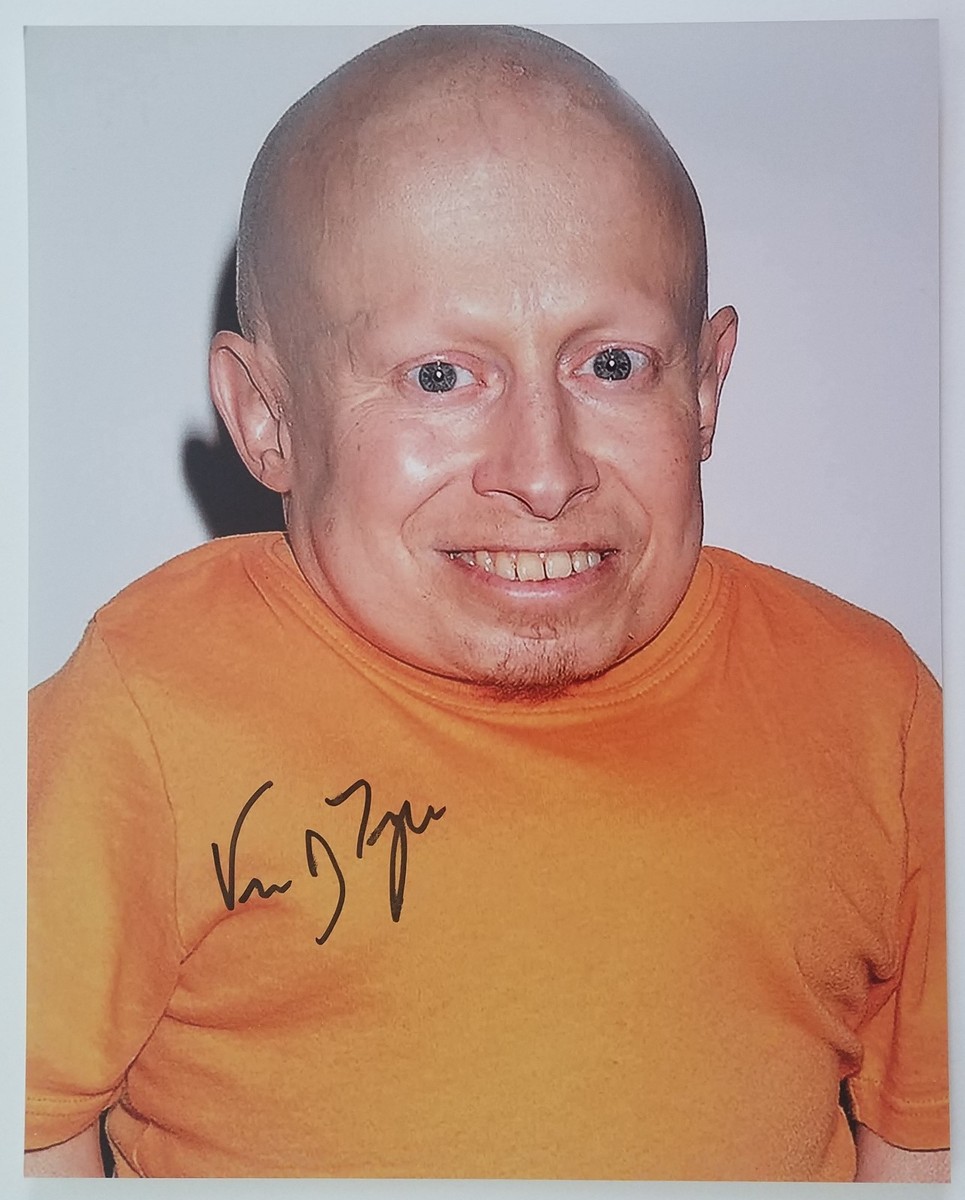 Mini Me's Instagram, Twitter & Facebook on IDCrawl