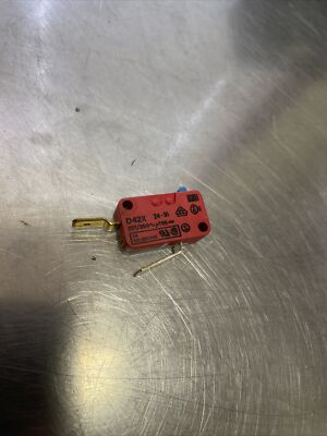 Micro Switch 3A 125-250 VAC VINTAGE | eBay