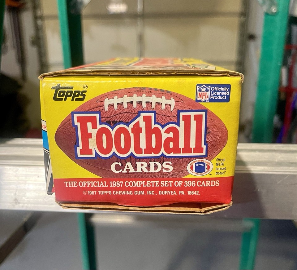 1987 Topps Football Complete Set-Unopened- Cunningham, Walker, Kelly ...