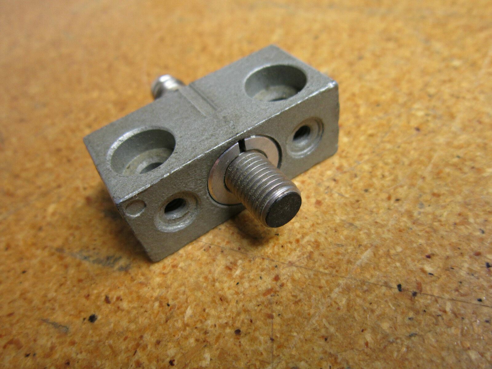 Turck Bi1-EG05-AP6X-V1131 Proximity Sensor With Telemecanique 8316-08 ...