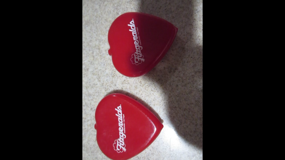 Fitzgeralds Heart red rubber Coin Holder change, purse ,pocket VINTAGE ...