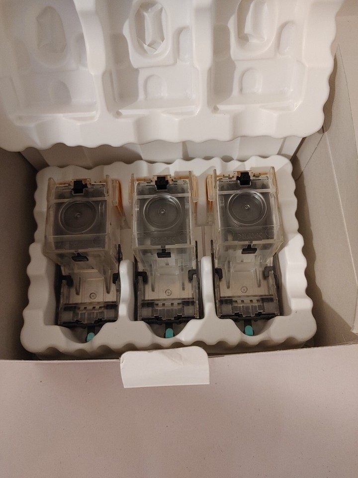 NEW XEROX 108R00493 STAPLE CARTRIDGE 15,000 Staples Total, 3 Cartridges ...