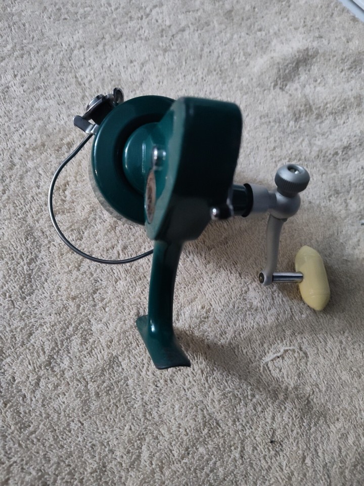 🔥 VINTAGE (PENN) SPINFISHER ( GREENIE ) 710/ VERY 🫧 CLEAN | eBay
