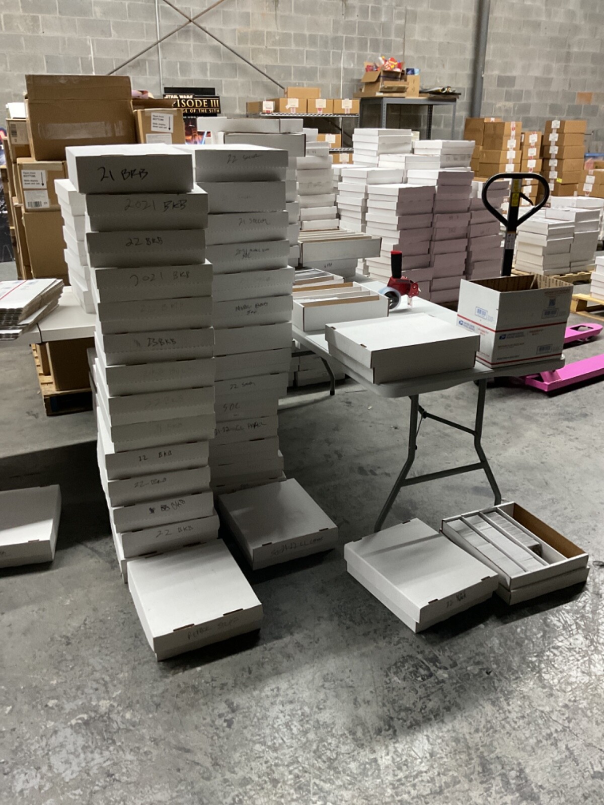 1 4 Row box of bulk Basketball in a medium flat rate box sports | eBay