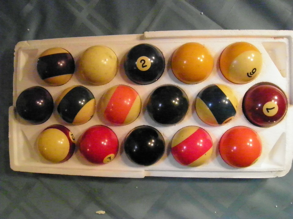 CRYSTALATE BILLIARD POOL BALLS Made in England 2 1/4 inch BOSTEN pool ...