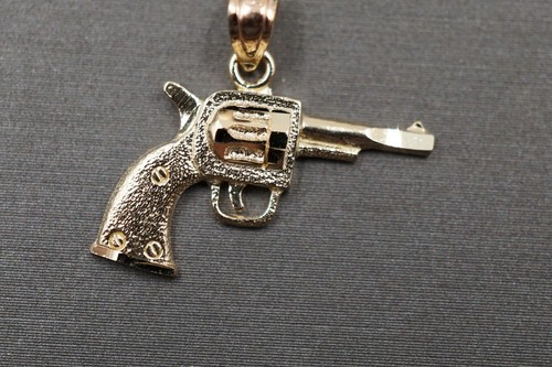 10K Solid Yellow Gold 0.7" Diamond Cut Small Pistol Gun Charm Pendant ...