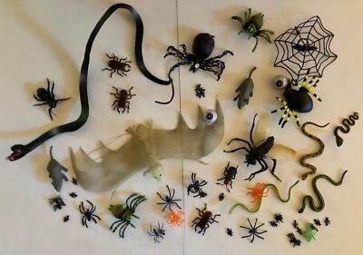 Vintage Halloween Props Lot of Assorted Bugs, Snakes, Eyeballs, Bat ...