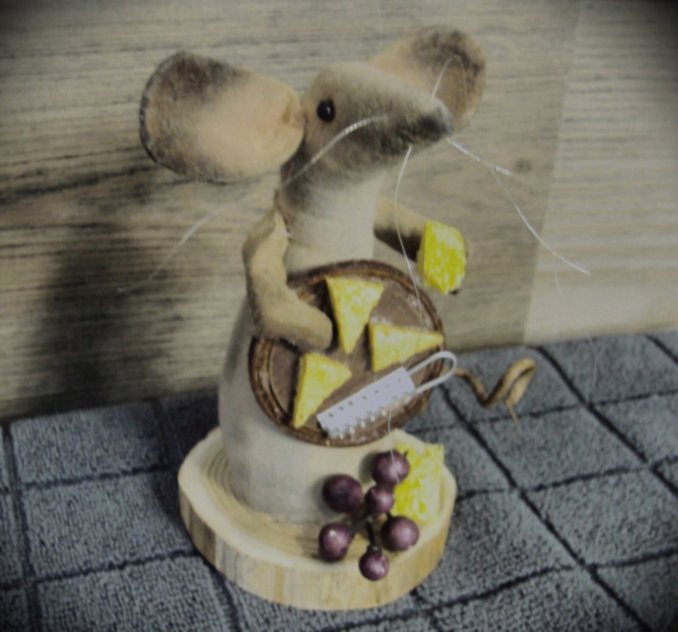 primitive farmhouse folk art country handmade house mouse doll mice cat ...