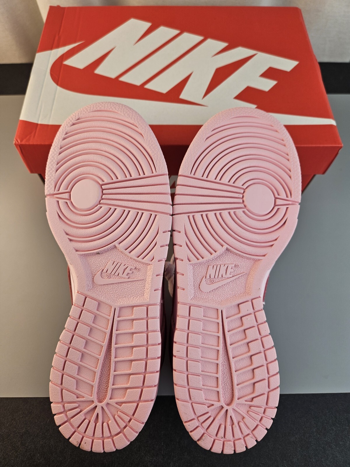 NEW NIKE Dunk Low (GS) TRIPLE PINK Size 5.5Y DH9765 600 Barbie FAST ...