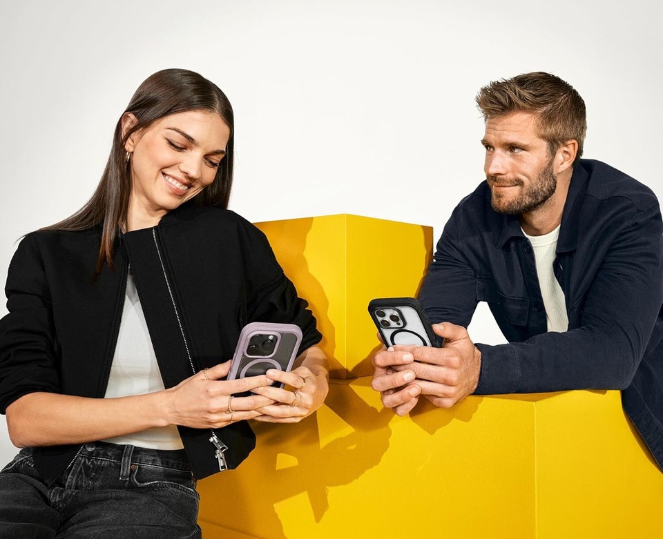 OtterBox iPhone 16e, iPhone 15, 14, and 13 Defender Series XT Case ...