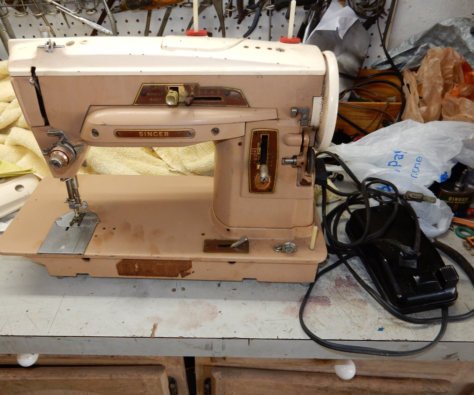 SINGER Model 403 Slant-Needle SEWING MACHINE Excellent Tested & Working ...