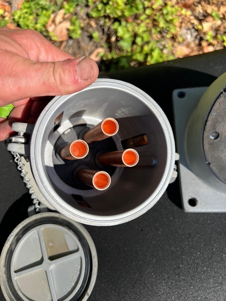 Appleton AR20044RS *200A*4W *600V*4P Powertite Receptacle 45 Degree ...