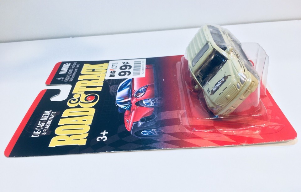 Motormax (6010) Road & Track Series 1 Toyota Land Cruiser Diecast New ...