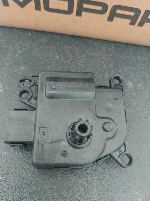 HVAC Temperature Valve Actuator Mopar 68079488AB for sale online | eBay