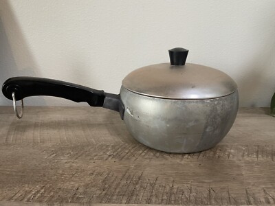 Vtg Wear Ever Hallite 2.5 Qt. Aluminum Saucepan Pot w/Copper Color Lid ...