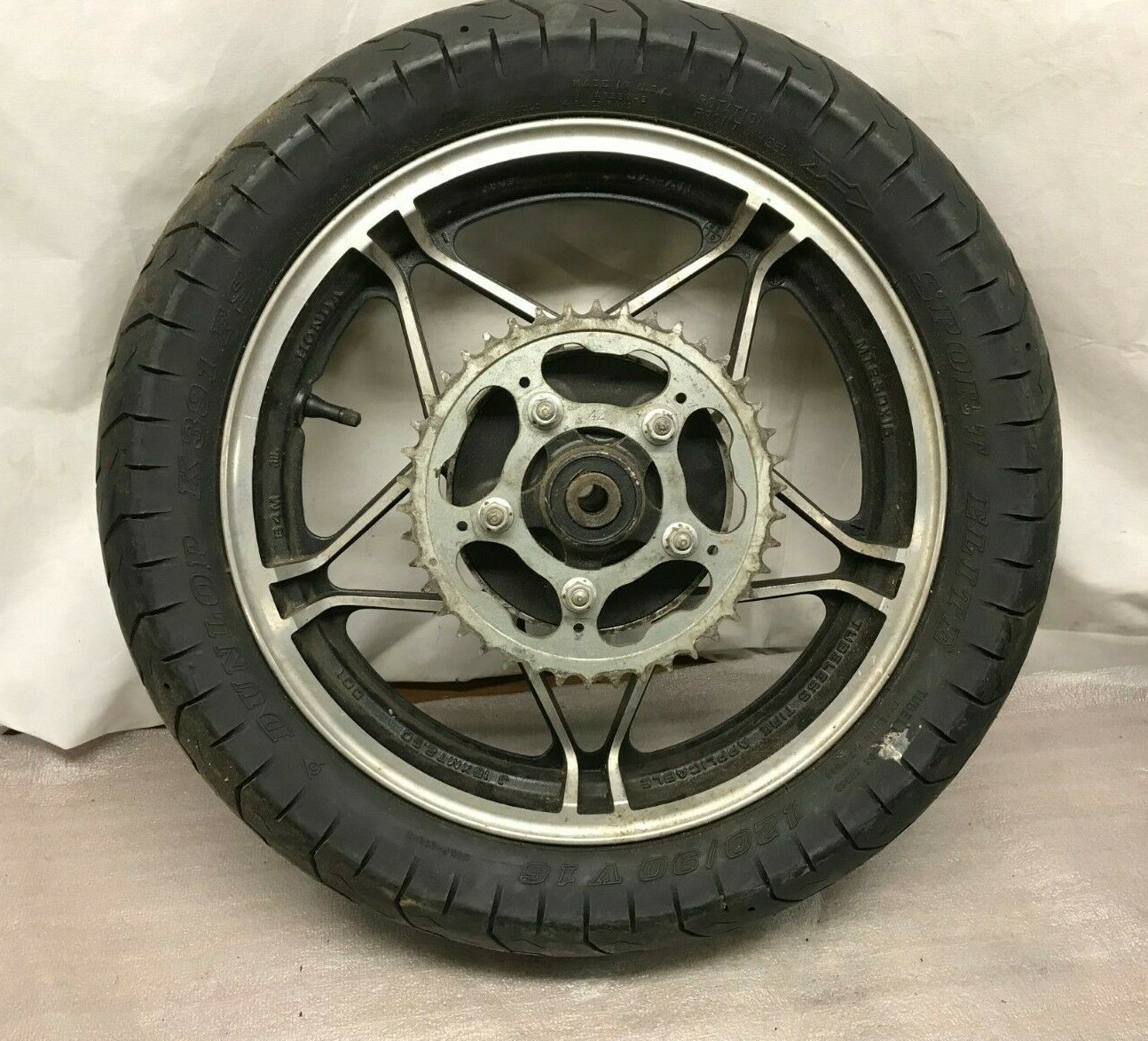 83 HONDA CB550 CB 550 SC NIGHTHAWK OEM REAR WHEEL RIM Tire 3X16 Dunlop ...