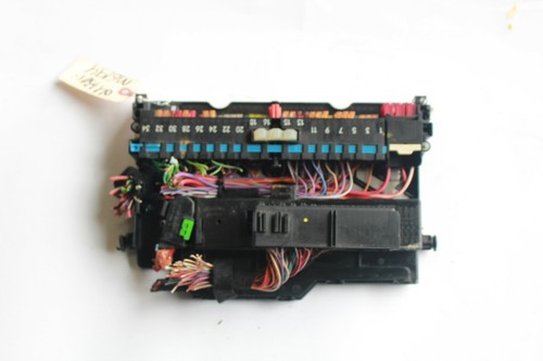 E46 BMW 330CI CONVERTIBLE MAIN FUSE RELAY BOX M6194 | eBay