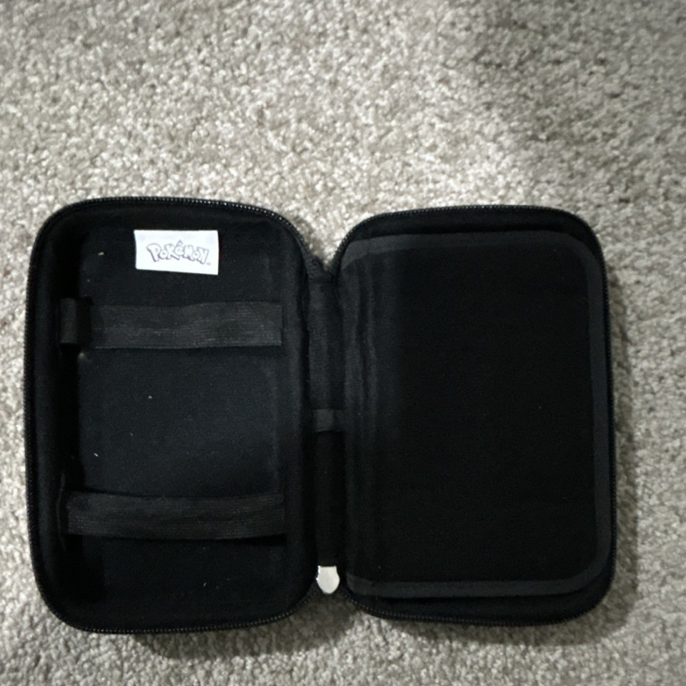 Pokémon Red Padded Carrying Case with Starter Characters & Internal ...