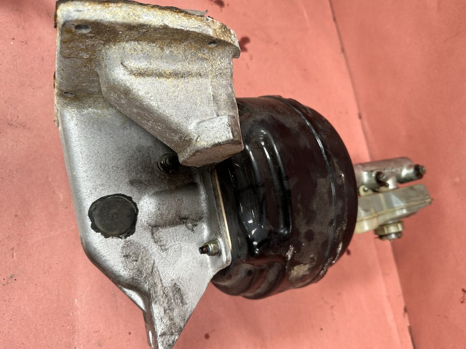Jaguar XJ6 Vanden Plas XJS Brake Booster Servo Master Cylinder OEM 95K ...