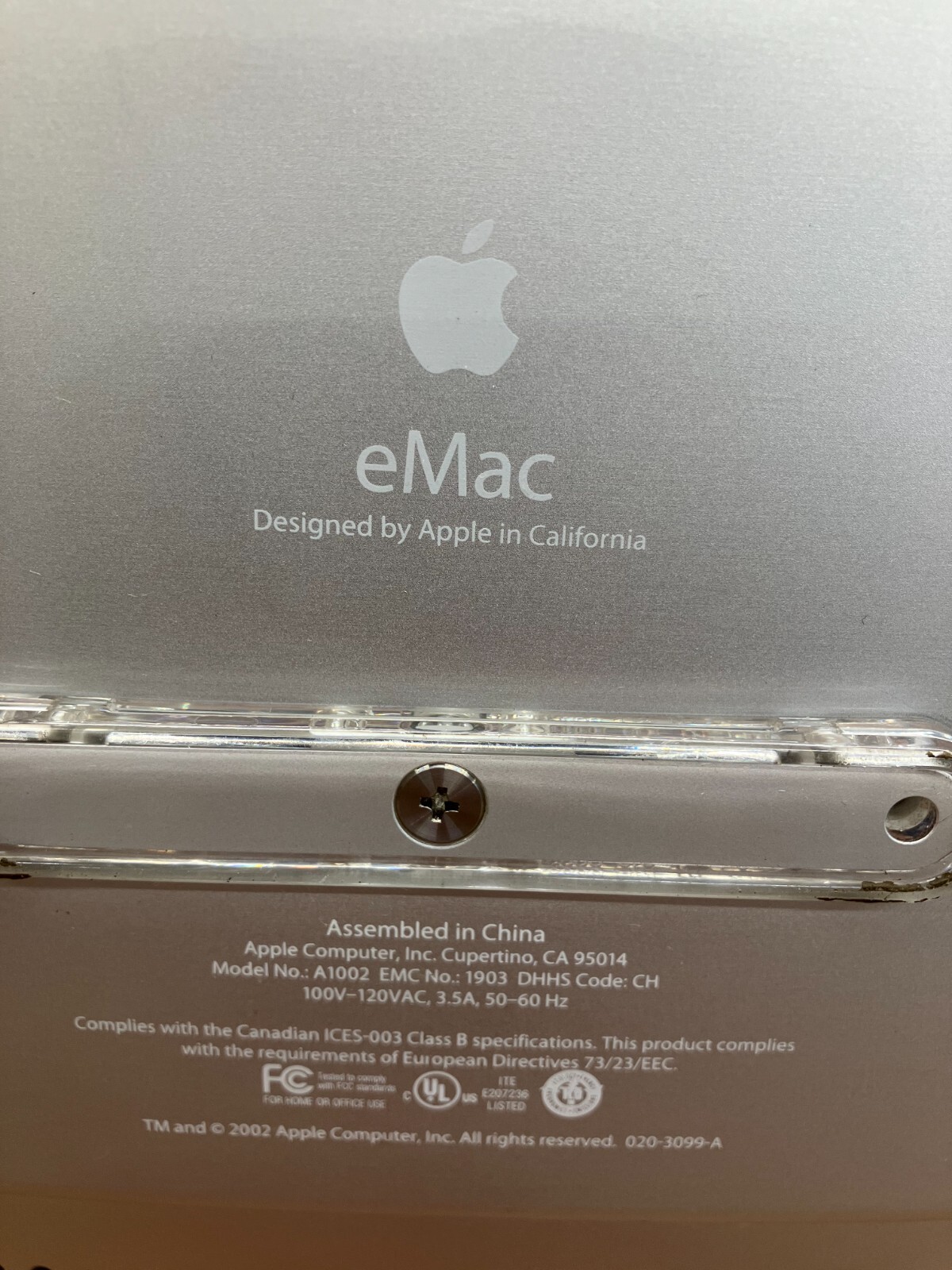 2002 Apple eMac Computer A1002 G4-700/128/40/Combo/56K POWERs ON NO ...
