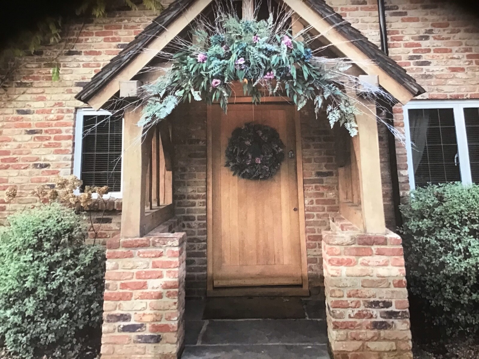 Oak Porch CURVED POSTS + CURVED MAIN TIE BEAM 'THE BRABOURNE' Made to ...