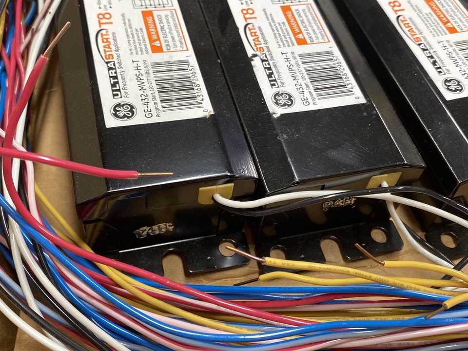 (3) GE LFL T8 UltraStart® Electronic Program / Rapid Start Ballast ...