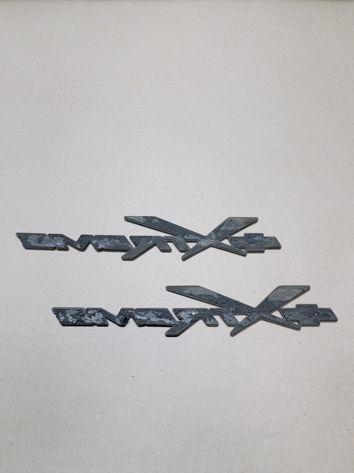 99-04 Chevy S10 Blazer XTREME Emblem Badge Set Door Tailgate Decal OEM ...