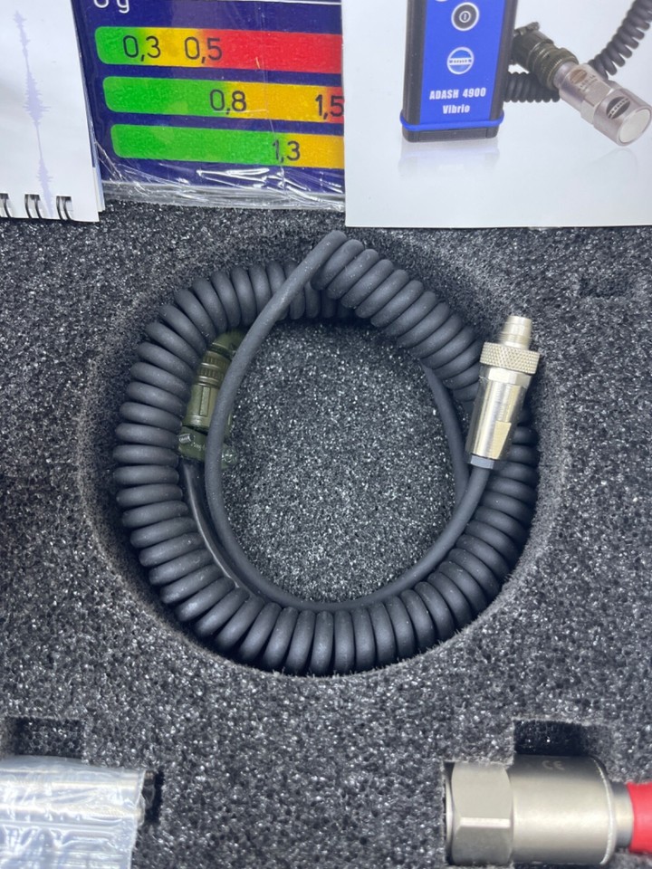 Adash A4910 LUBRI Lubrication and Vibration Analyzer Kit | eBay