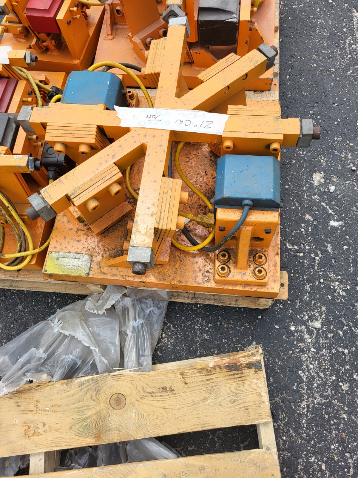 21" Moorfeed Vibratory feeder bowl base drive | eBay