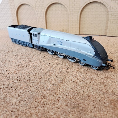 HORNBY RAILWAYS OO GAUGE R099 CLASS A4 2512 ' SILVER FOX ' FREE POST ...